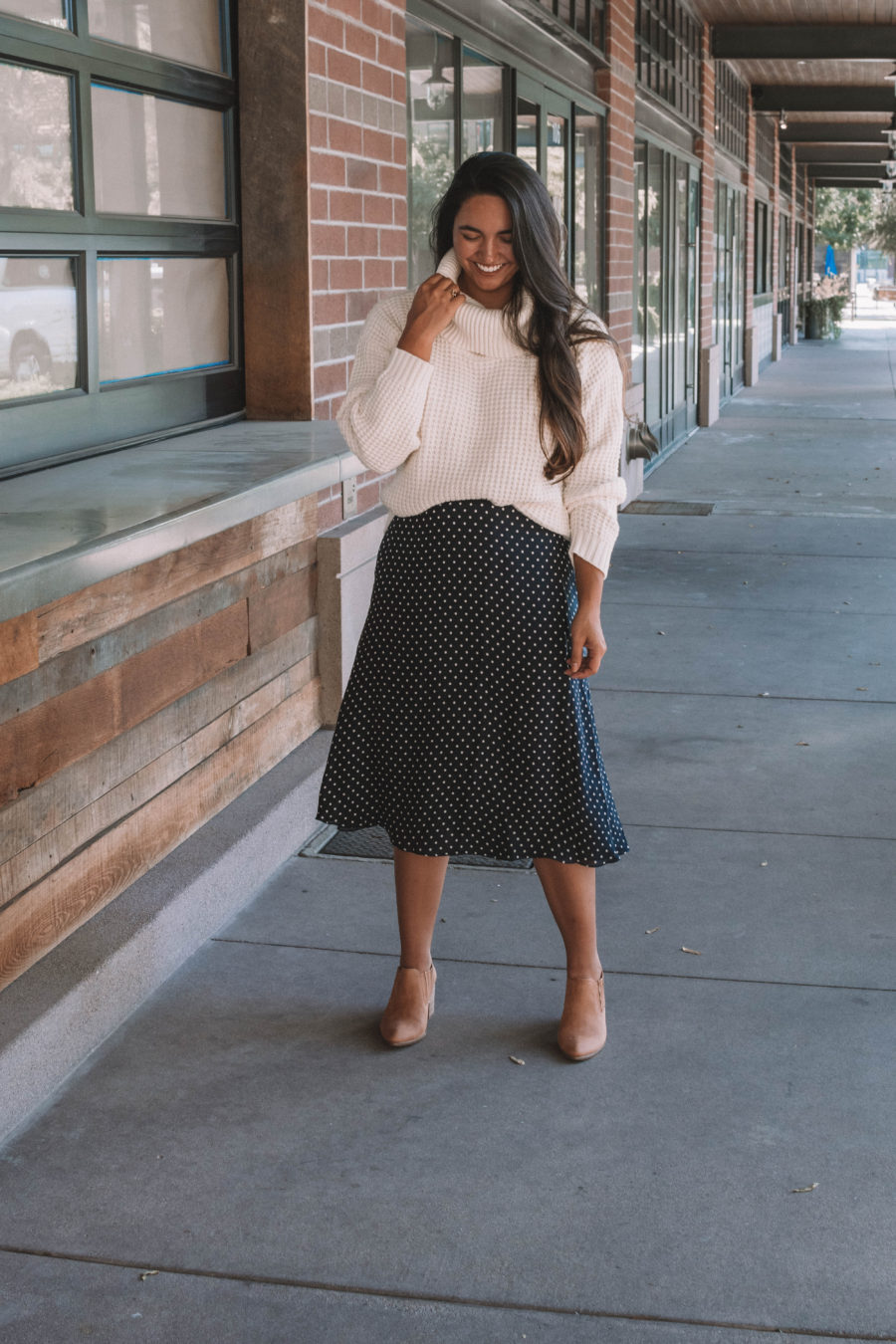 Key Components of a Perfect Early Fall Outfit - Curated by Kirsten